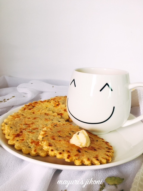 Zafrani Khasta Roti - Mayuri's Jikoni